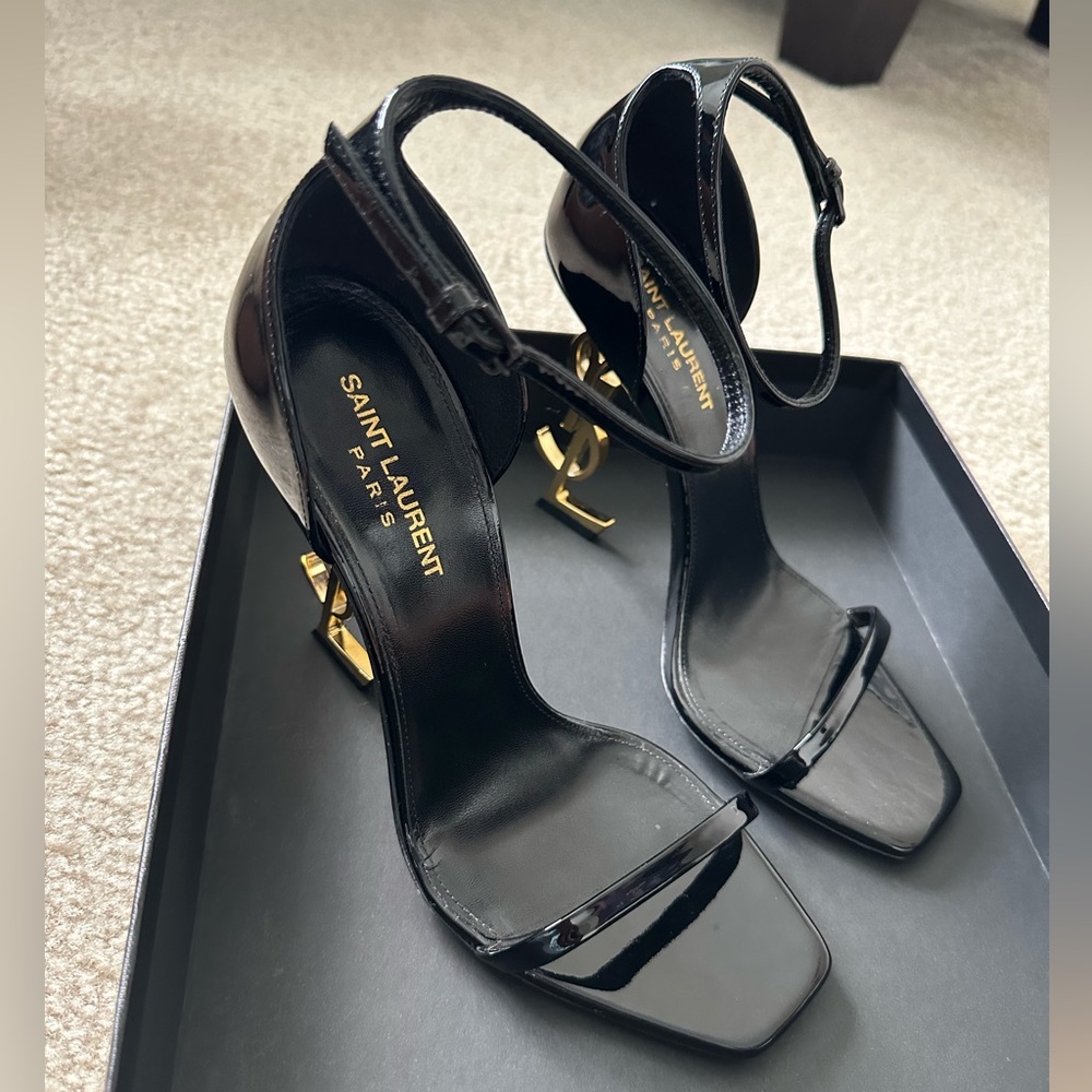 Ysl Opyum Sandls In Patent Leather - Gem